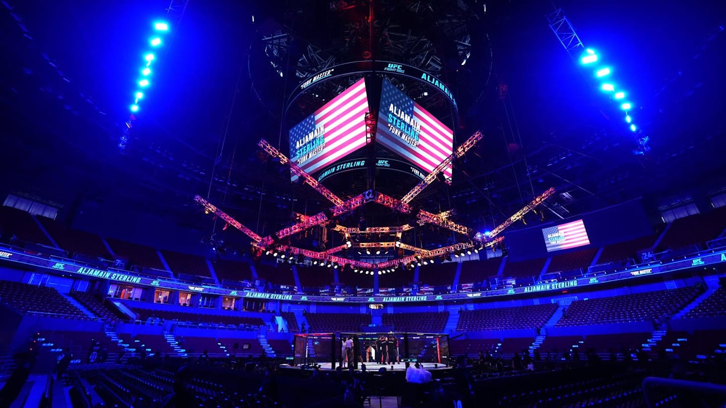 Ex-UFC champion closes in on title shot with latest UFC rankings update