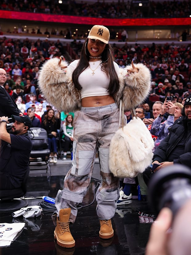 Megan Thee Stallion's NBA boyfriend denies scandalous cheating allegations