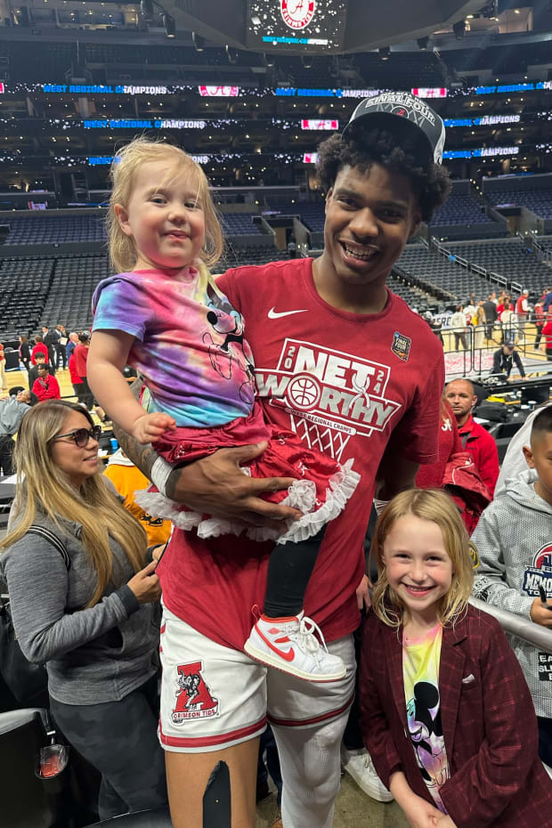 Mickey Mouse Shirts, ‘Chip Pringle’ and the Family That’s Supported ...