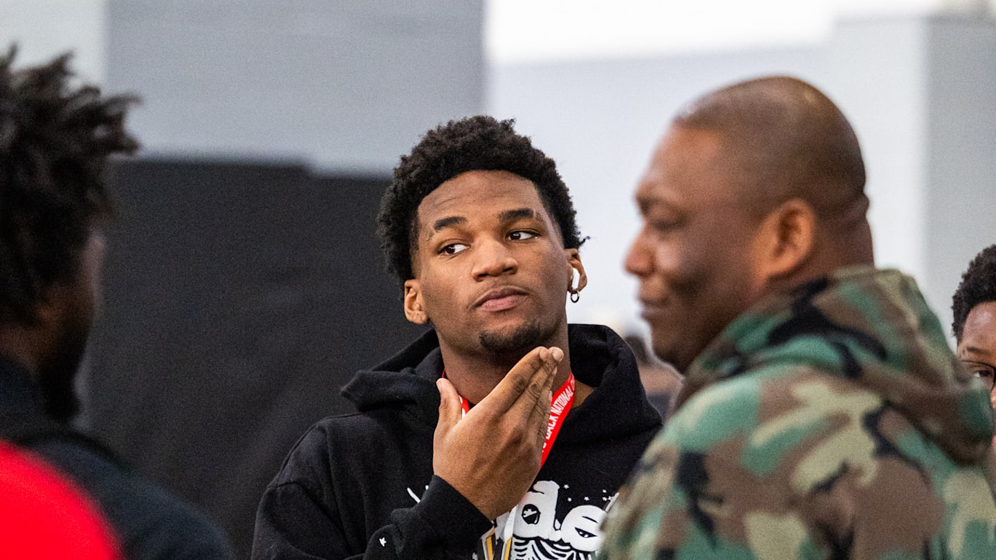 Top Offensive Line Recruit Officially Down to Three - Includes Georgia ...