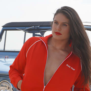 3 Photos of Olympian and SI Swimsuit Cover Model Ilona Maher That We ...