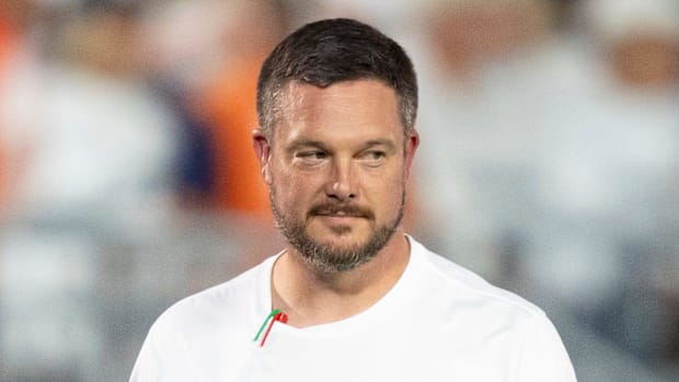 Oregon Running Back Dierre Hill Jr.'s Postgame Grade Stands Out After ...