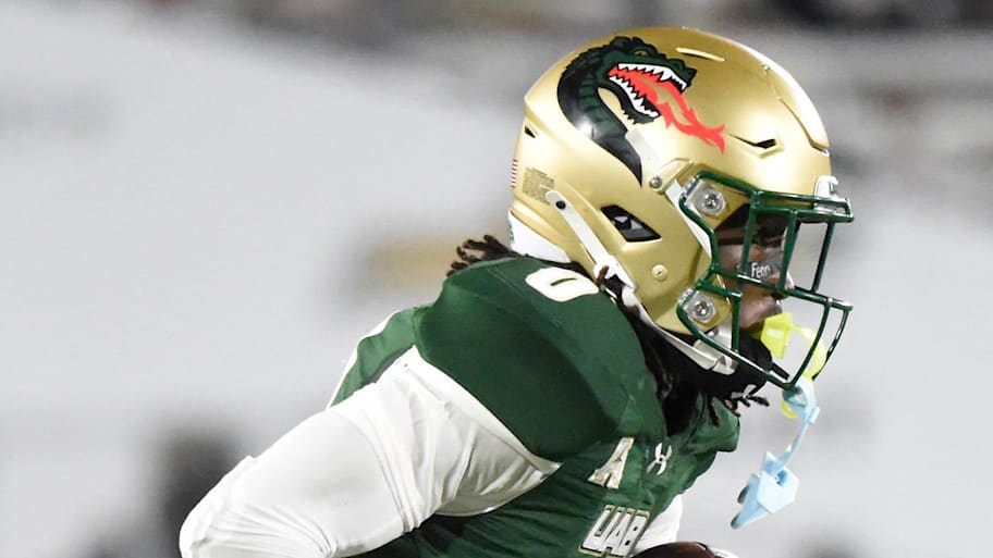 Why Oregon's Wide Receiver Room Might Be the Deepest in the Country ...