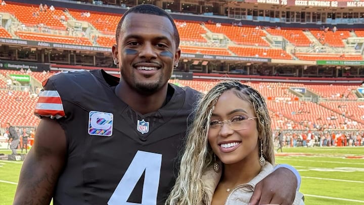 Deshaun Watson goes gaga for fiancée Jilly Anais' cowboy swimsuit look
