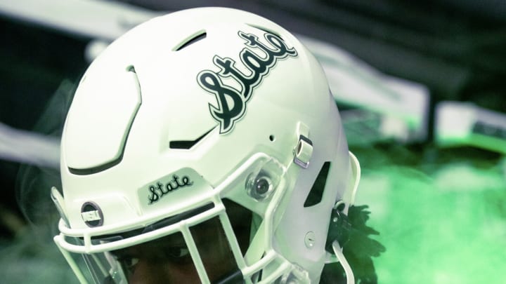 Coveted transfer portal DT Brandon Lane commits to Michigan State Football