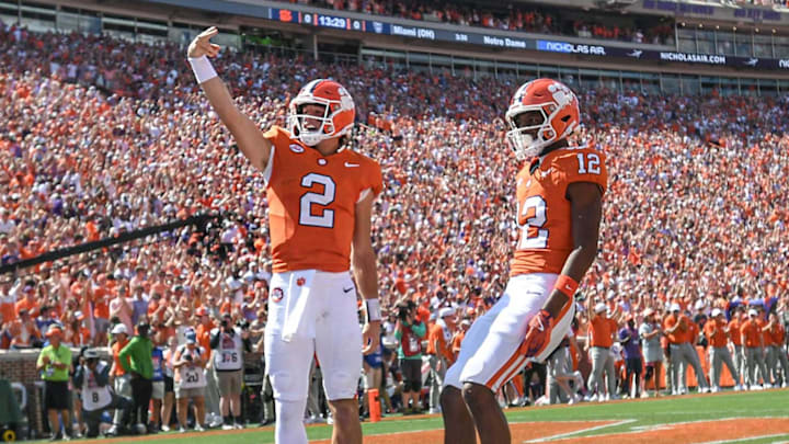 Clemson vs. South Carolina football picks: What the oddsmakers say
