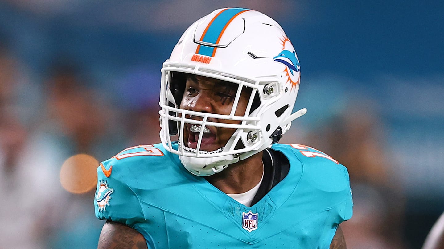 Latest Jaylen Waddle injury update: Dolphins WR leaves game on MNF vs ...