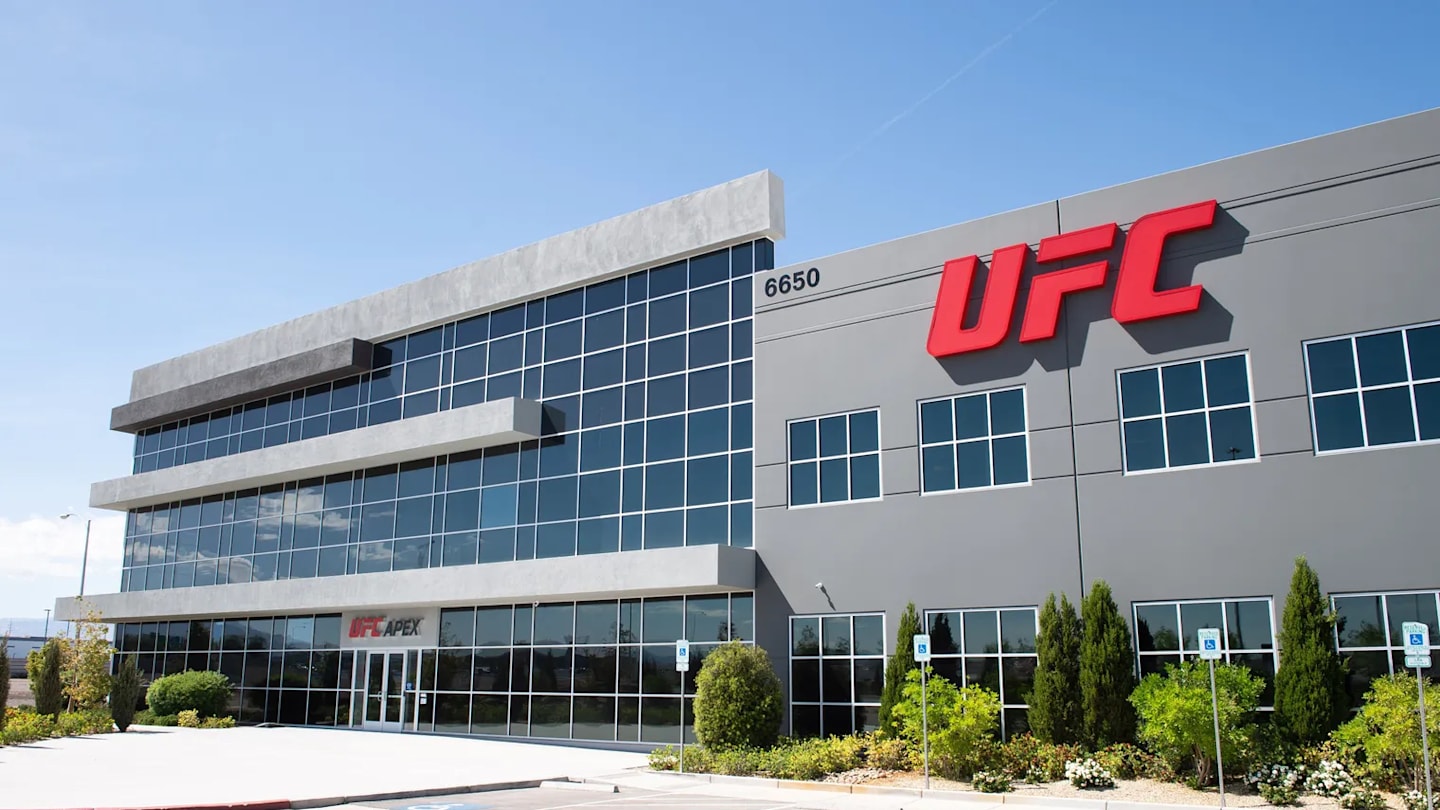 UFC News: Clash Between Top-Ranked Contenders Added to August Fight ...