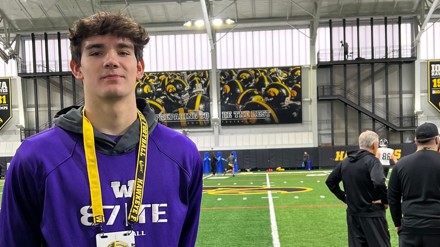 Evan Jacobson Returns to Iowa City