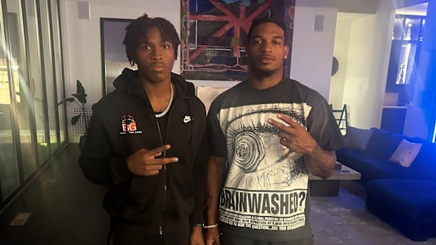 The Past: How LSU Football is Utilizing Legends to Help on the ...