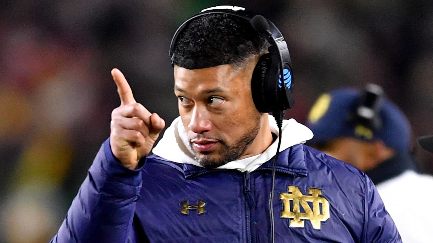 Wild Notre Dame Football Forecast from USA Today Sports Turns Heads
