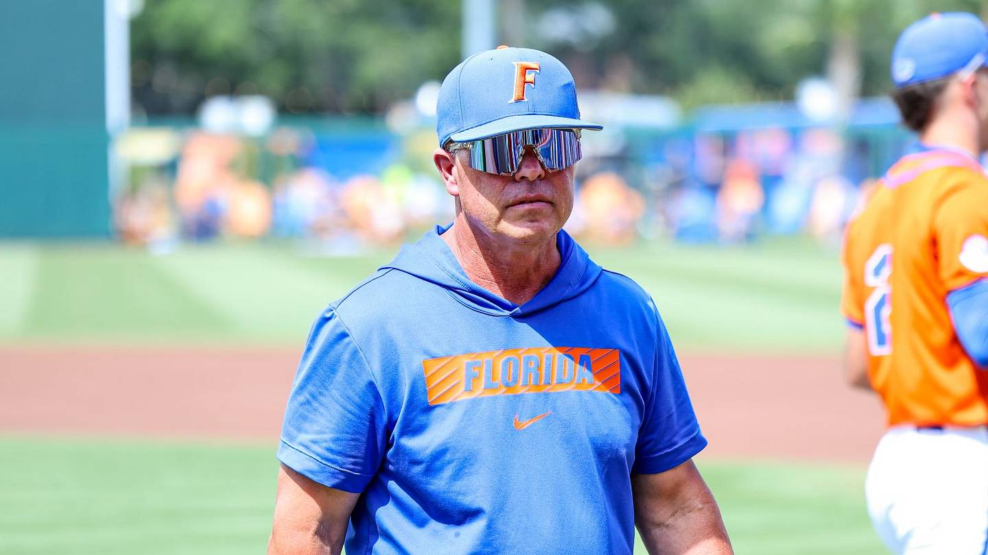 Florida Gators head coach Kevin O'Sullivan Snubbed for SEC Coach of the ...