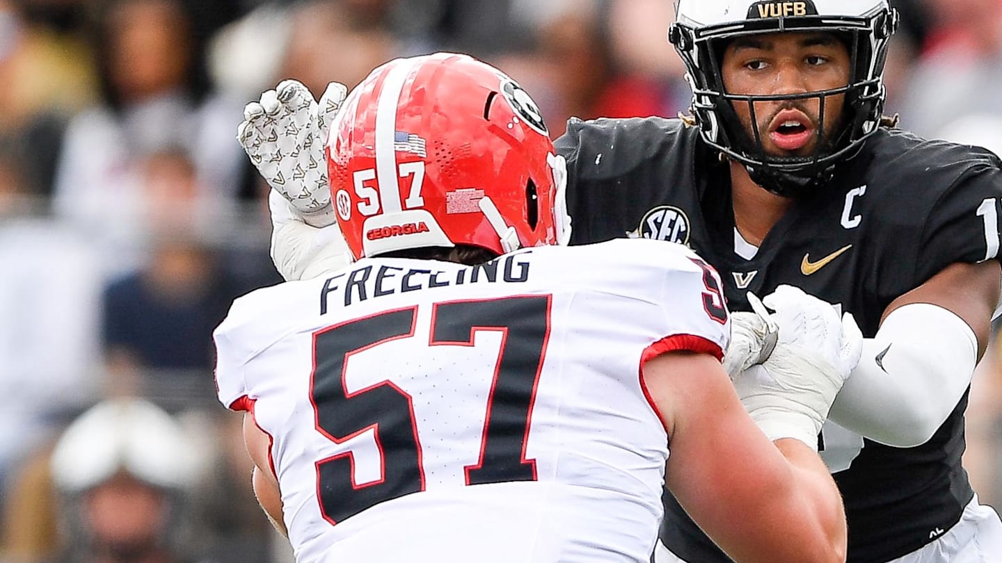 BREAKING: Georgia Bulldog Offensive Lineman Suffers Injury Against Ole ...