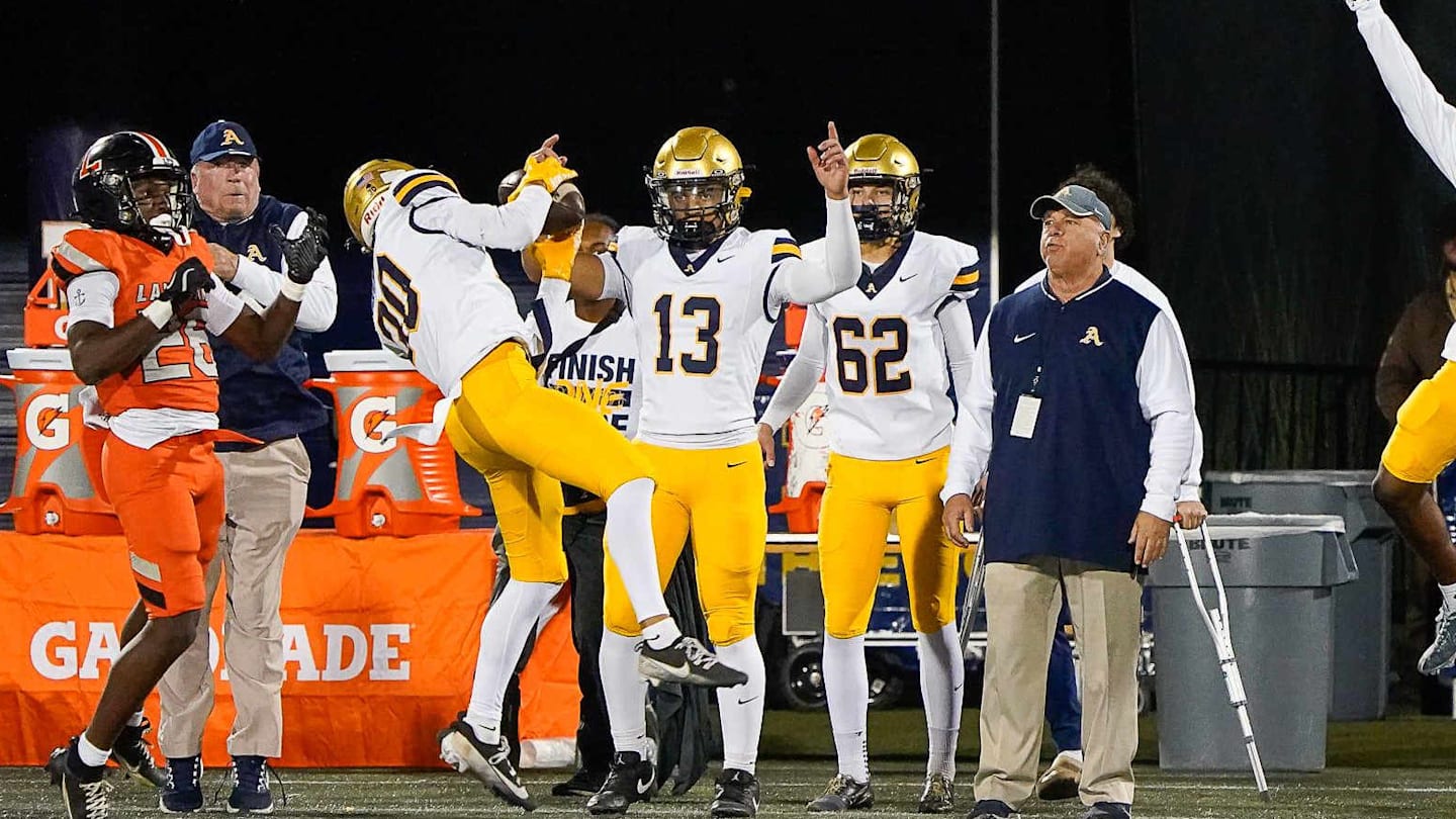 2027 QB Derrick Baker transfers from St. Thomas Aquinas (Florida) to ...