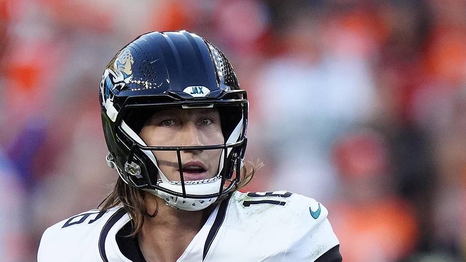 Why an MVP Buzz Is Growing for Jaguars' Trevor Lawrence | Yardbarker