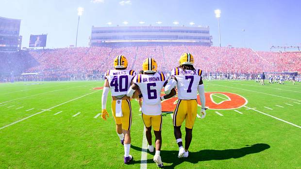 The Betting Lines: LSU Football vs. South Carolina Gamecocks Early Odds ...
