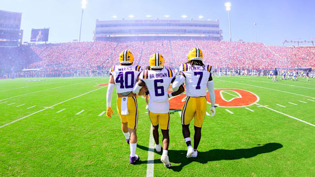 The Early Betting Lines: LSU Football vs. South Carolina Gamecocks in ...