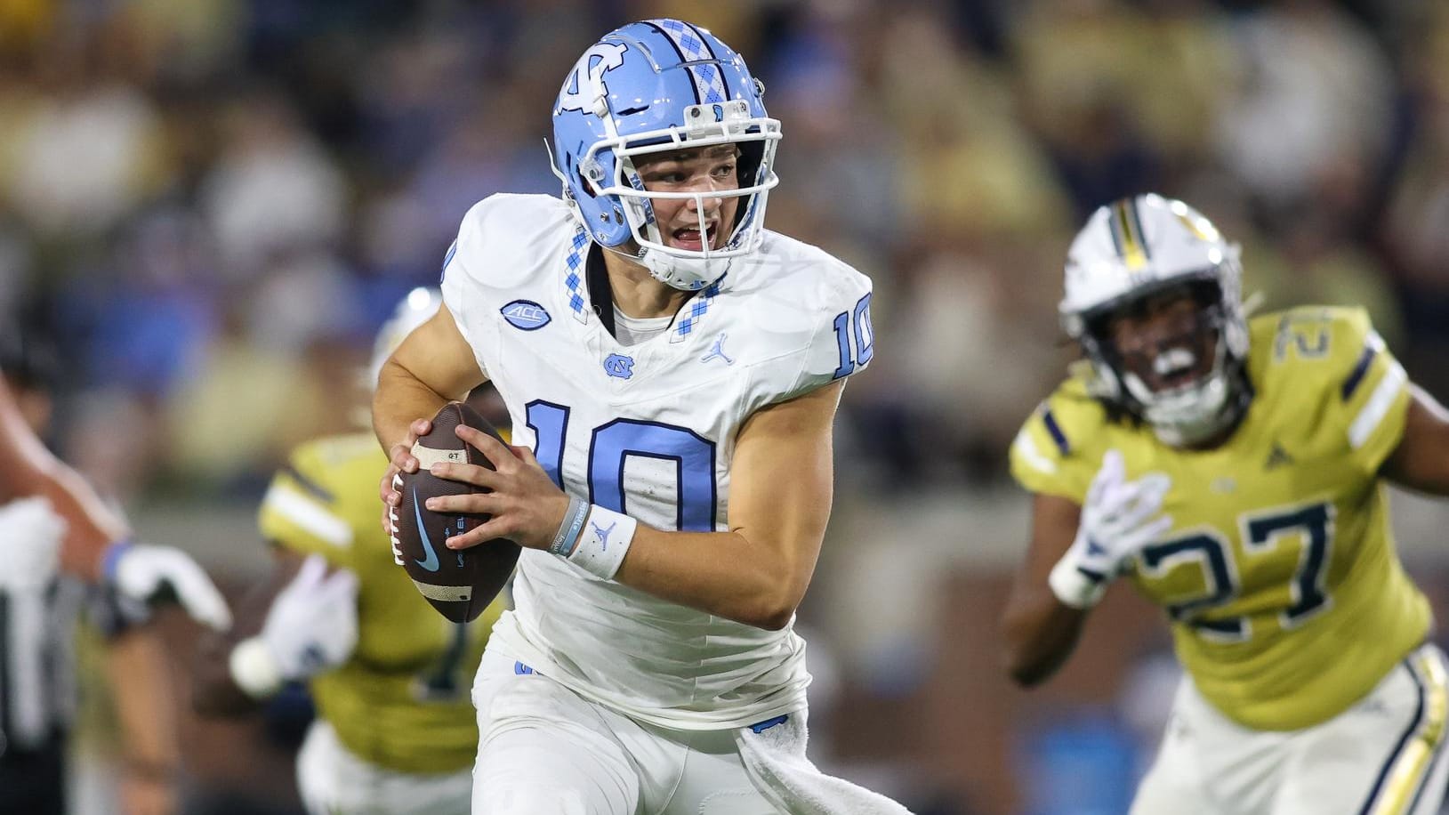 Washington Commanders QB Sam Howell Trade Sign of Drake Maye Interest ...