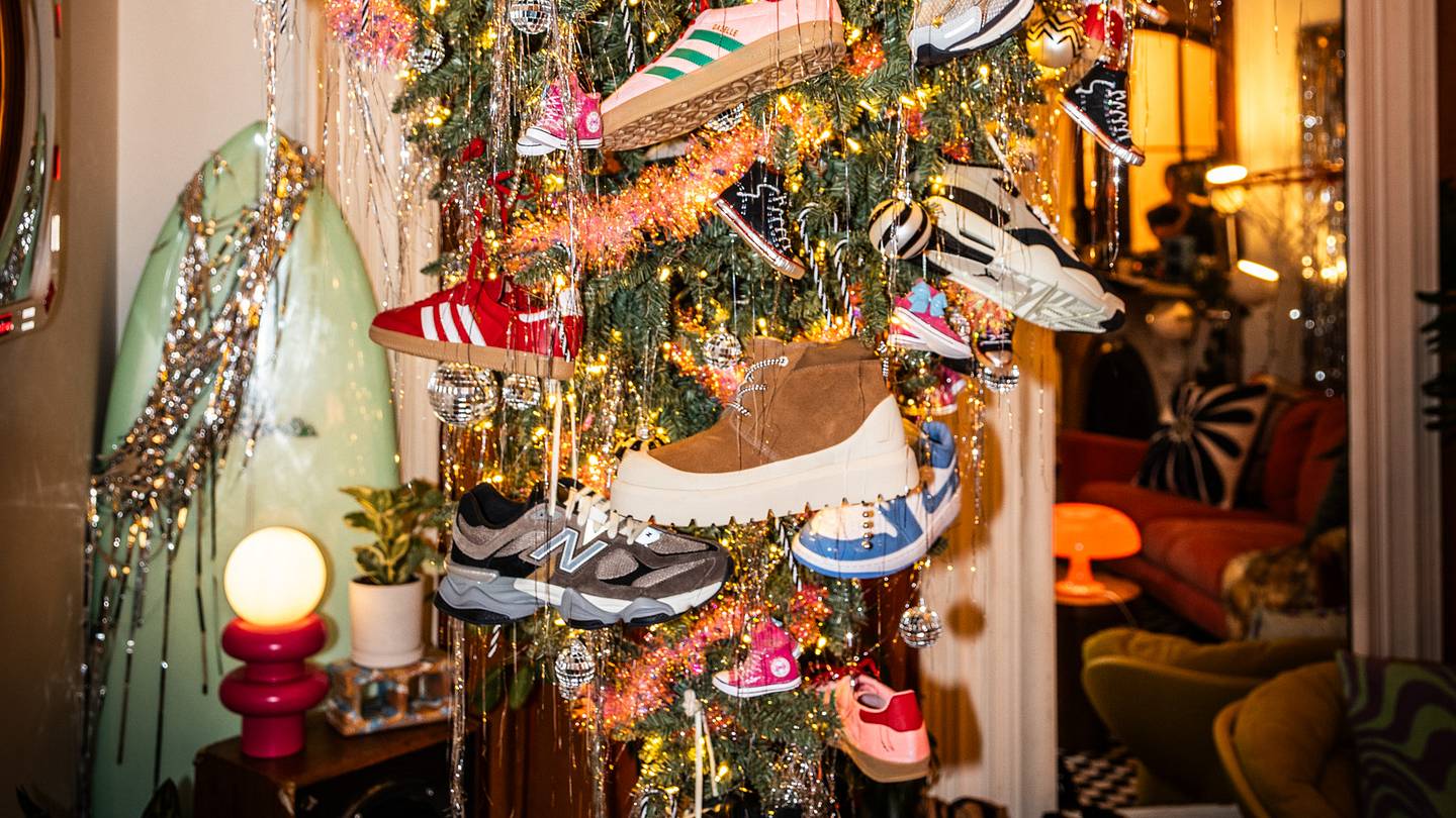 Step Into Your Gift: Foot Locker Launches 2024 Holiday Campaign