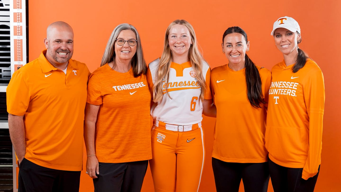 COMMIT ALERT: 2027 4-Star OF Emma Pynes Picks Tennessee Softball