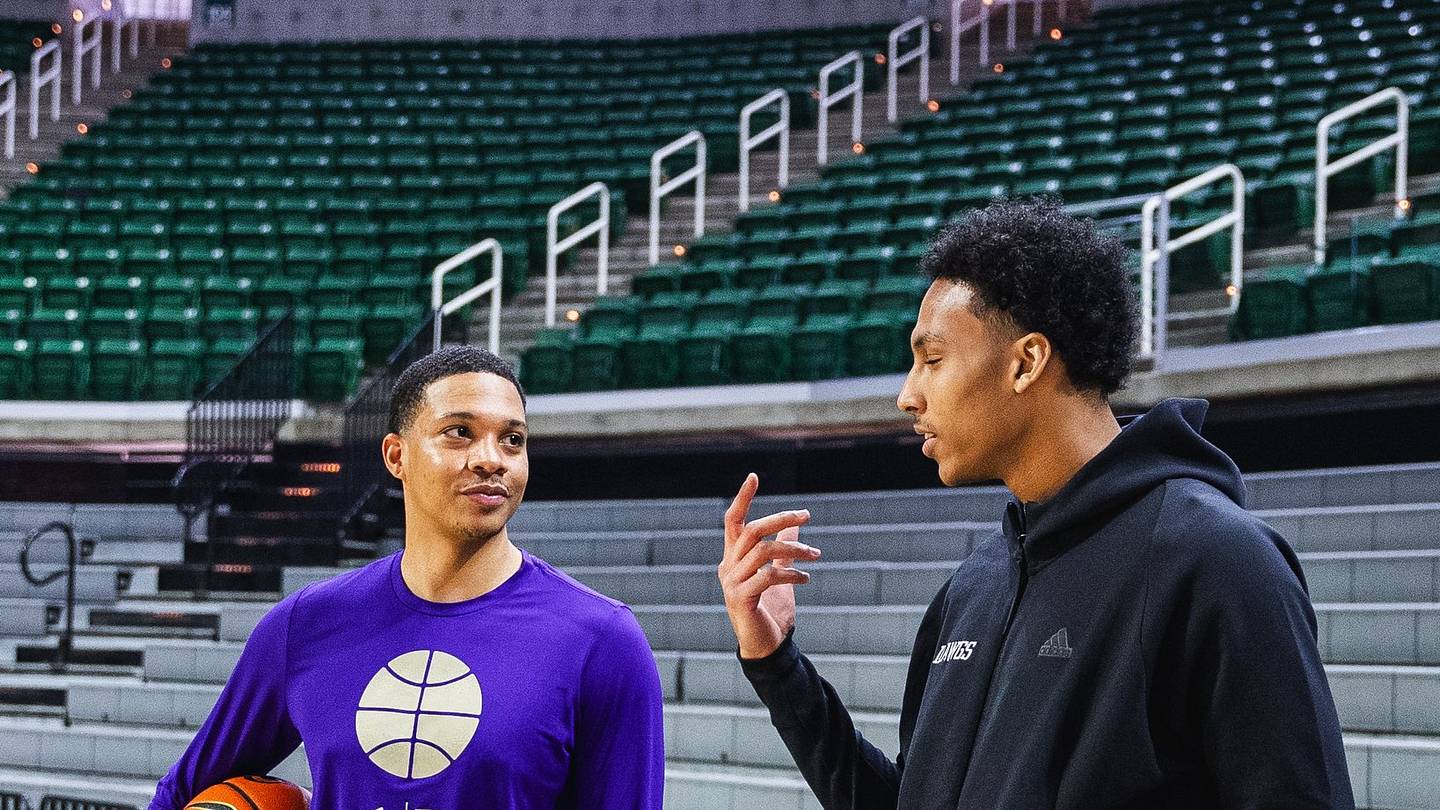 Diamonde's Husky Basketball Debut Remains Uncertain