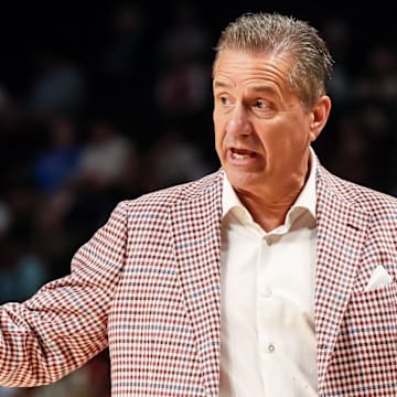 Petrino Compares Razorback Freshman QB with Heisman Winner