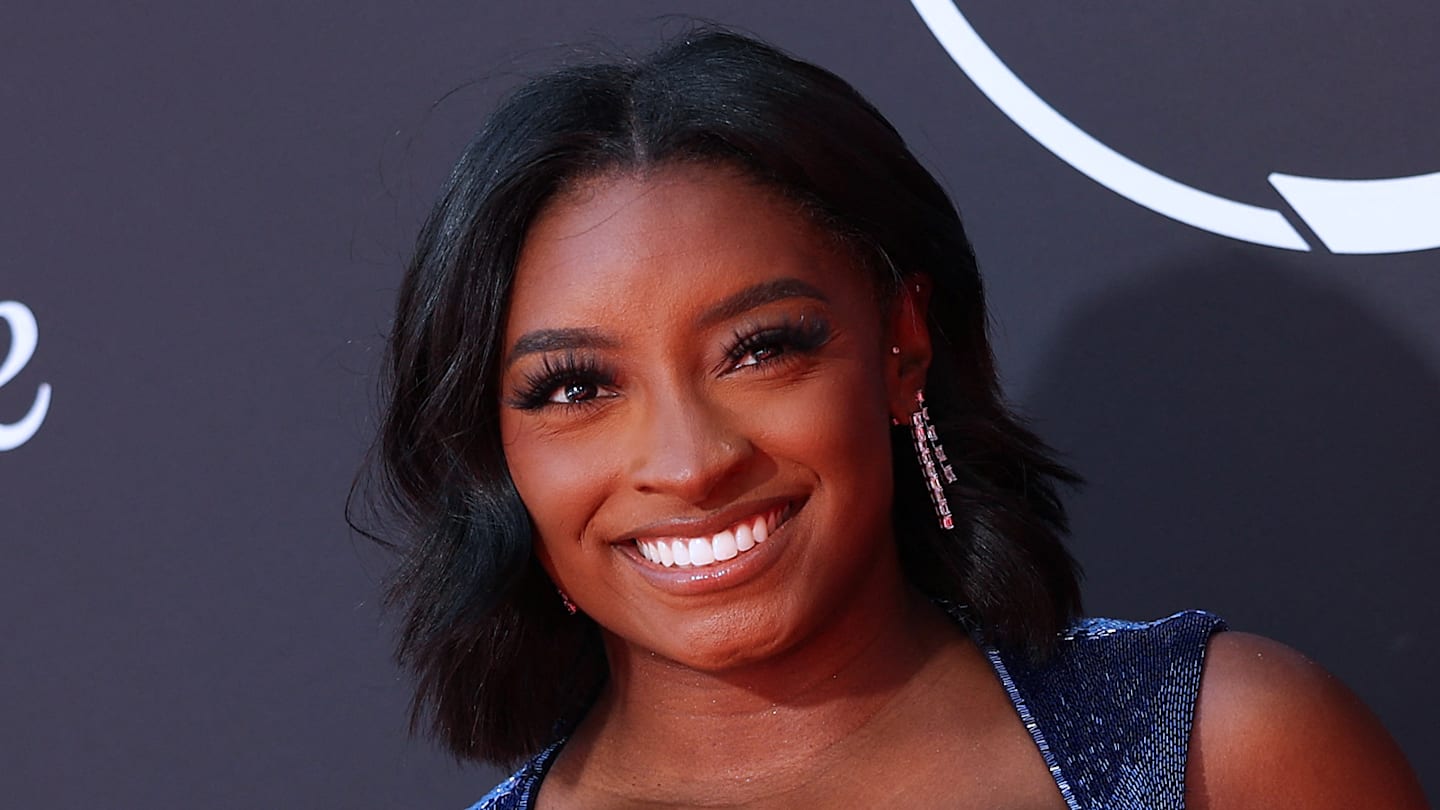 Simone Biles Is Absolutely Adorable in BTS Pics While Getting Ready for ...