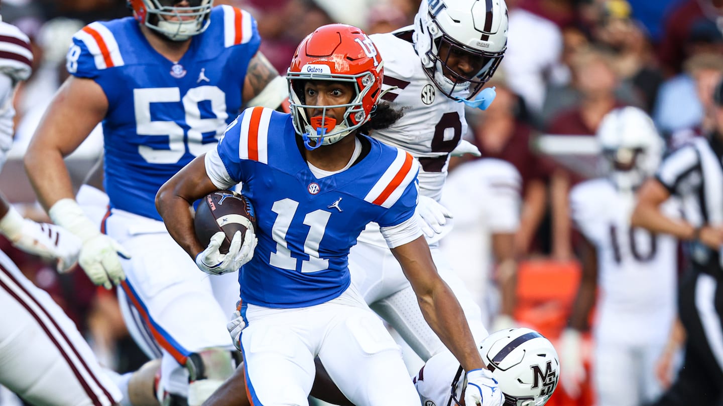 Gators WR Exits Mississippi State Game With Injury