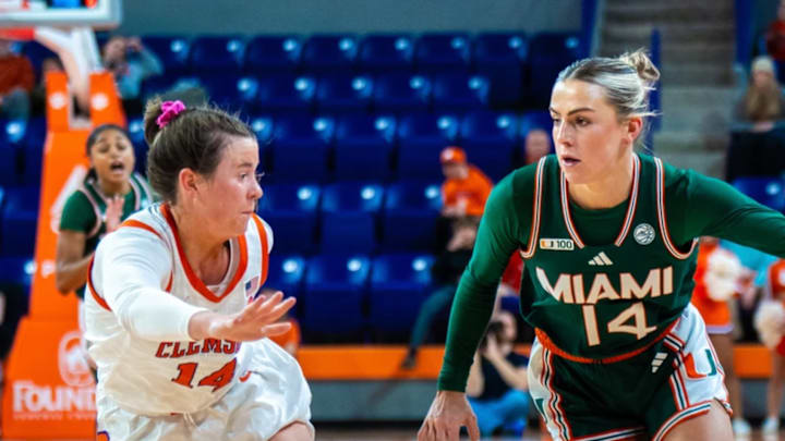 Women's Basketball Collapses in the Fourth for Seventh Straight Loss ...