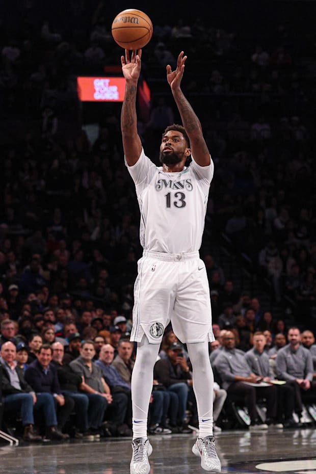 Breakout Mavericks forward breaks silence on Luka Doncic-Lakers trade