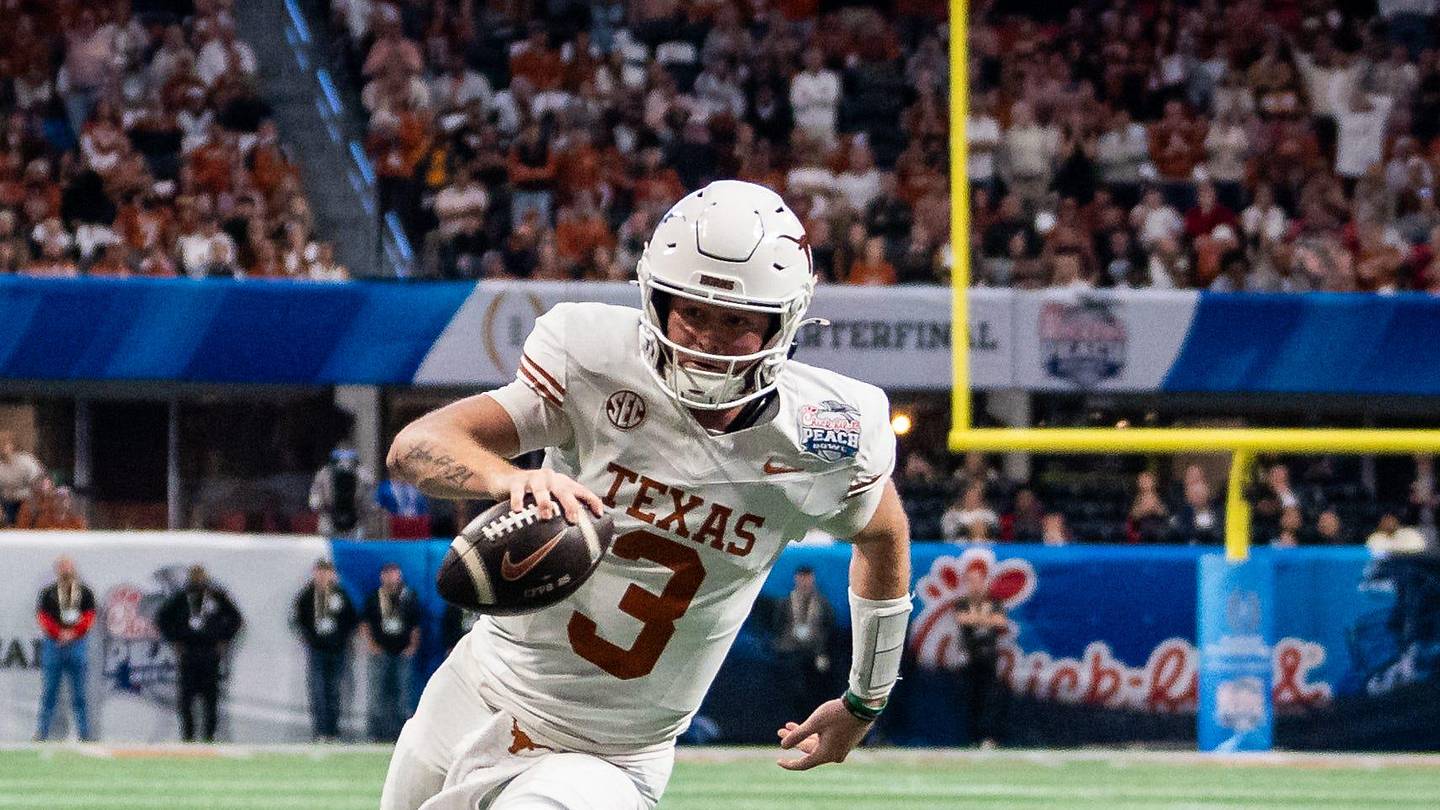 Texas QB Opens Up on His Time With Ohio State Buckeyes