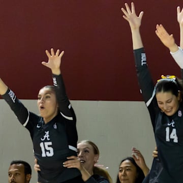 Alabama Volleyball Opens Up Season With Two Wins: Roll Call