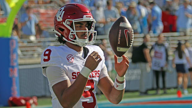 Oklahoma Spring Depth Chart Preview: QB Competition Will Be Fun to Watch