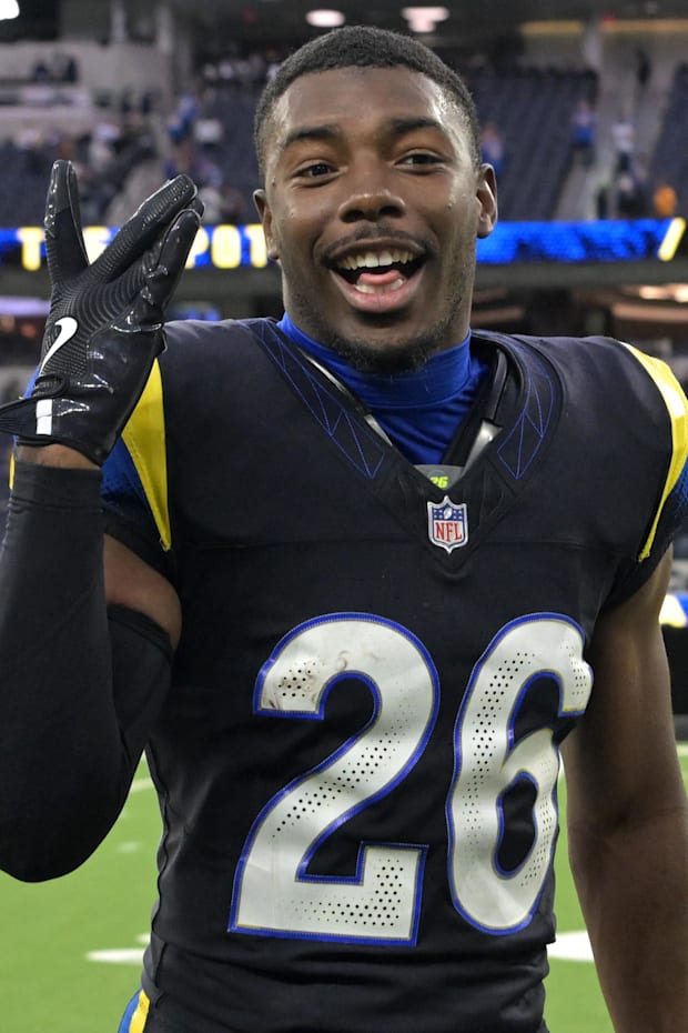 How Kamren Kinchens Turned My Cause My Cleats Into a Tribute to Family, Miami, and the Kids Who ...