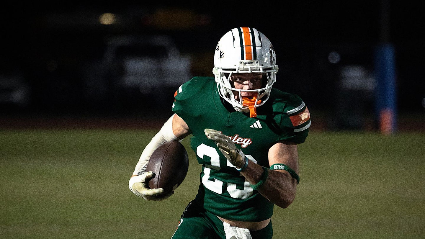 Mosley announces 2025 football schedule