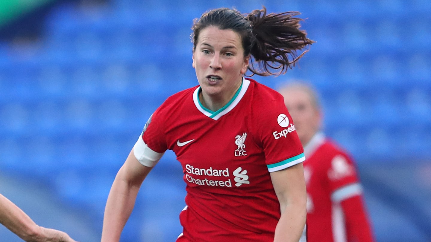 Niamh Fahey signs new Liverpool contract - Football transfer news