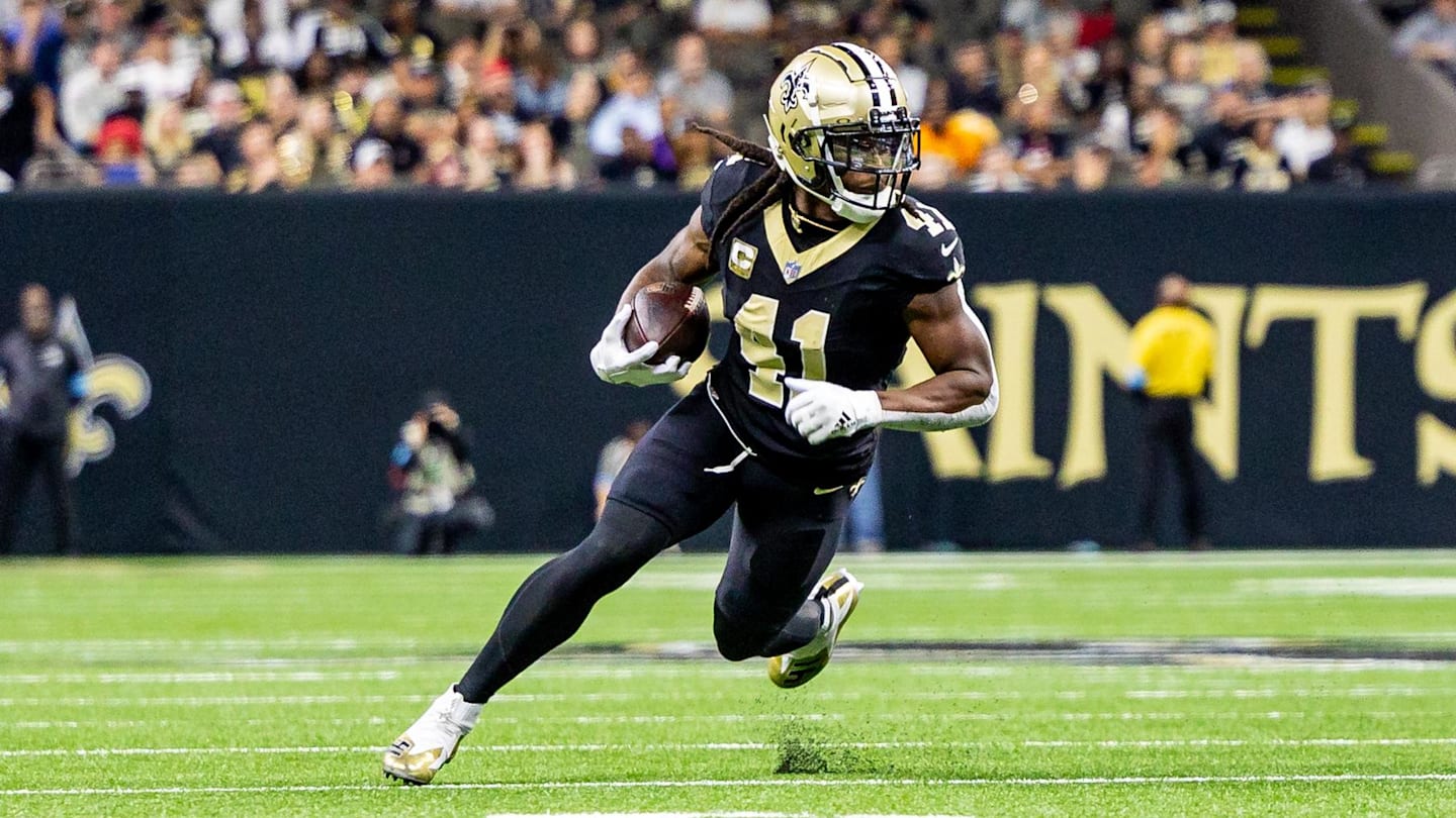 New Orleans Saints' Alvin Kamara Gives Tips To Colorado Buffaloes Backfield