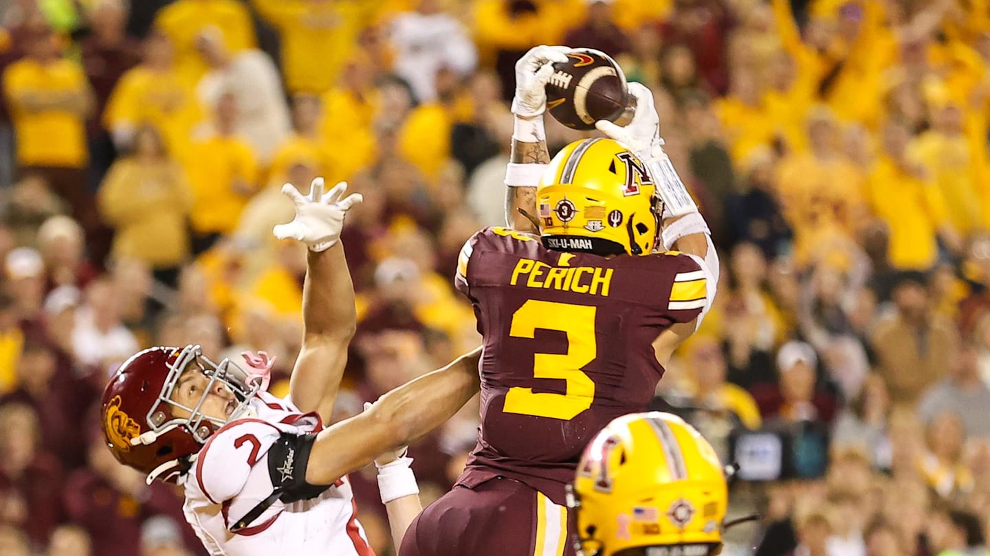 Koi Perich wins Freshman Player of the Week national award