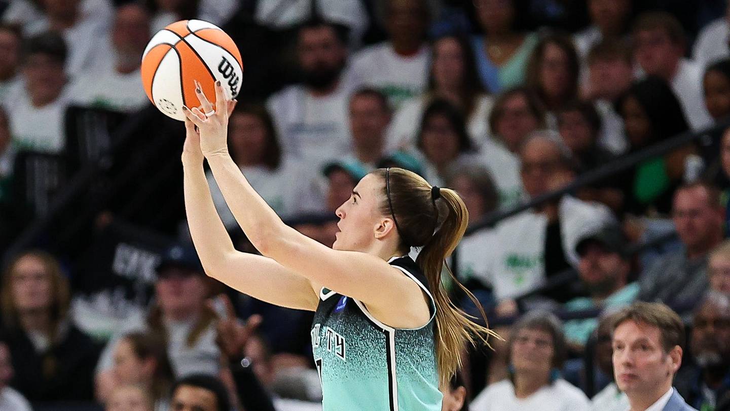 Sabrina Ionescu's 'Cold Blooded' WNBA Finals Shot Has Basketball Icons ...