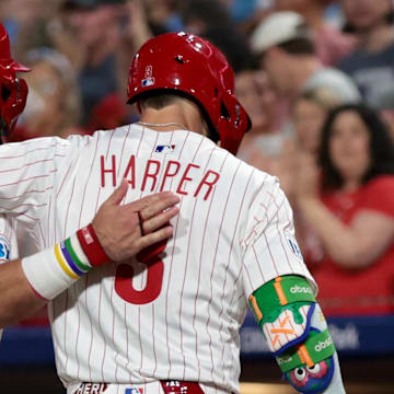 Phillies Star Slugger Ties Barry Bonds With Impressive Single-Season ...