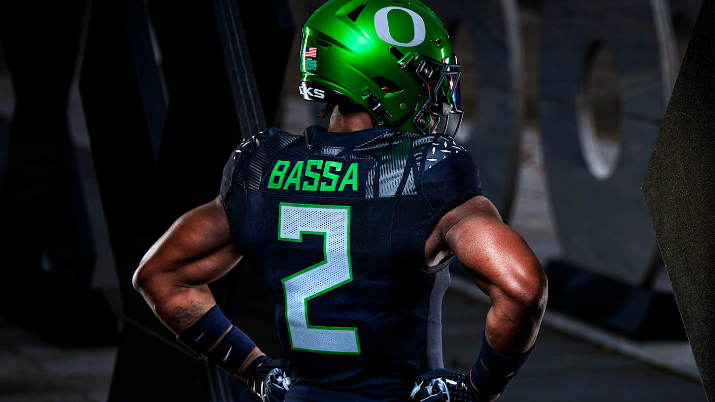 Oregon Ducks 'Fly Era' Uniforms vs. Penn State: Big Ten Championship