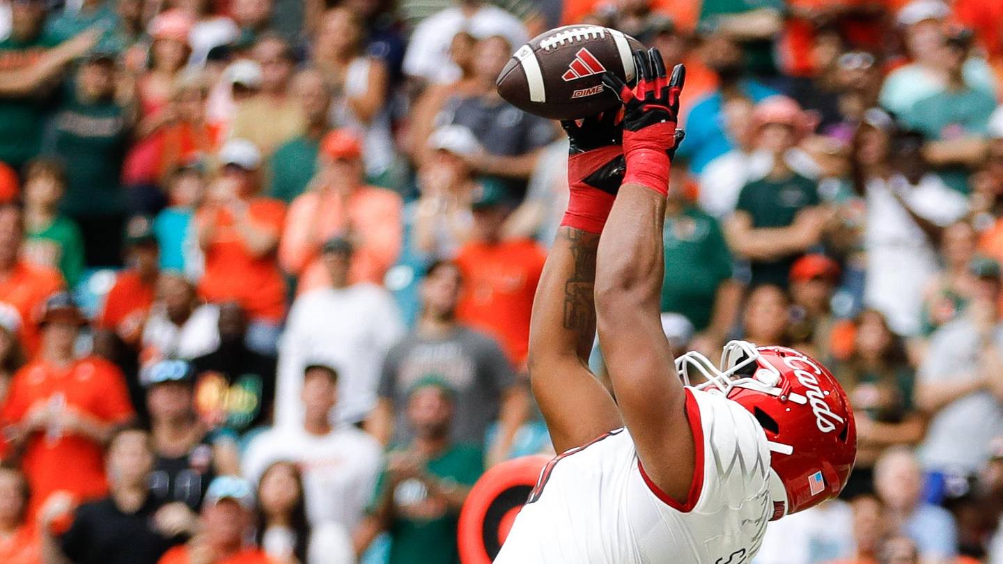 Louisville OL Trevonte Sylvester Refutes Report He's Entering Transfer ...
