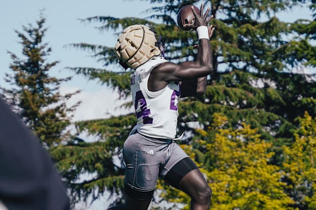 Nearly Everyone Got a Chance to Show His Talents in UW Practice No. 9