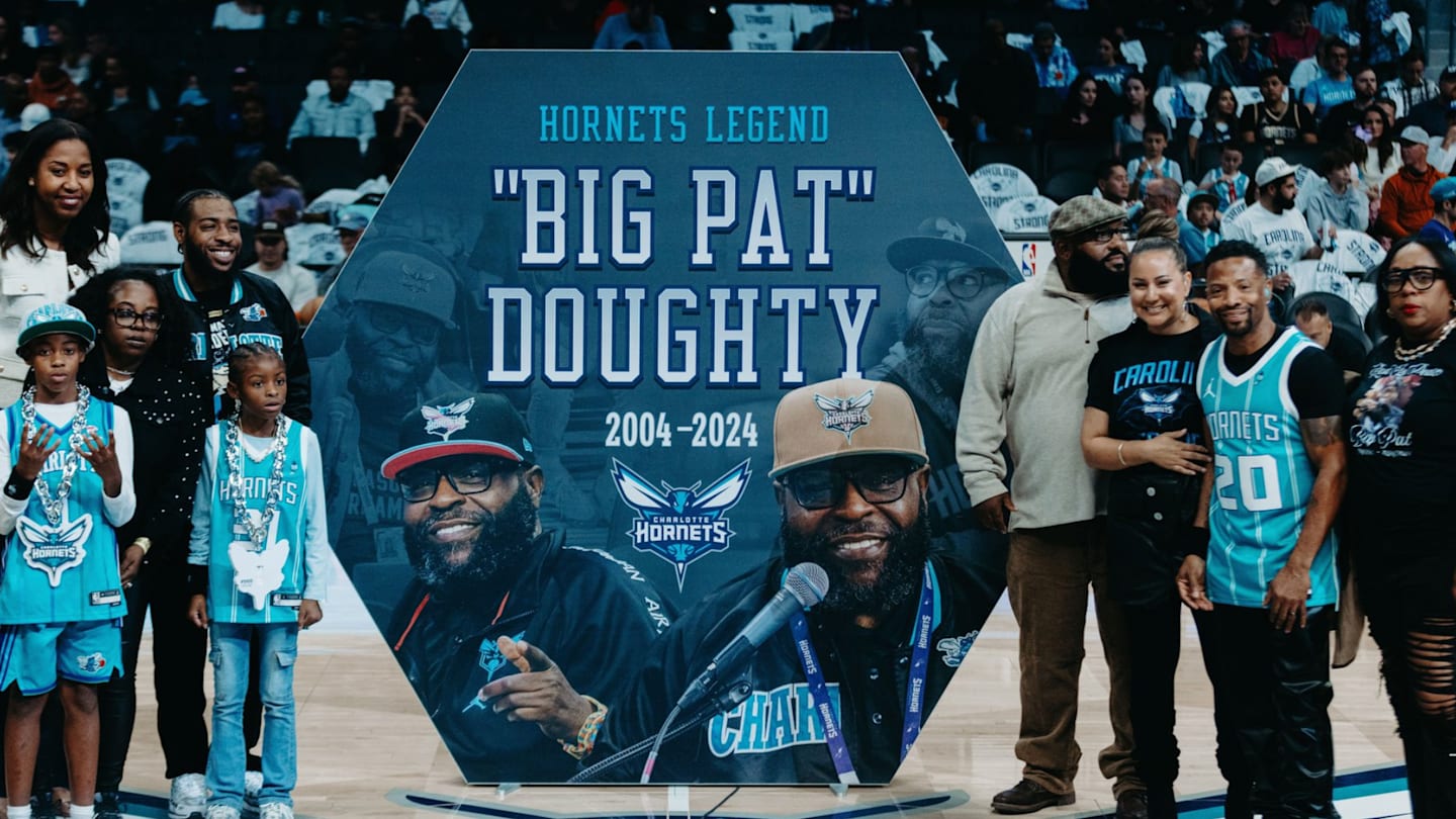 Hornets honor the late Hornets honor the late