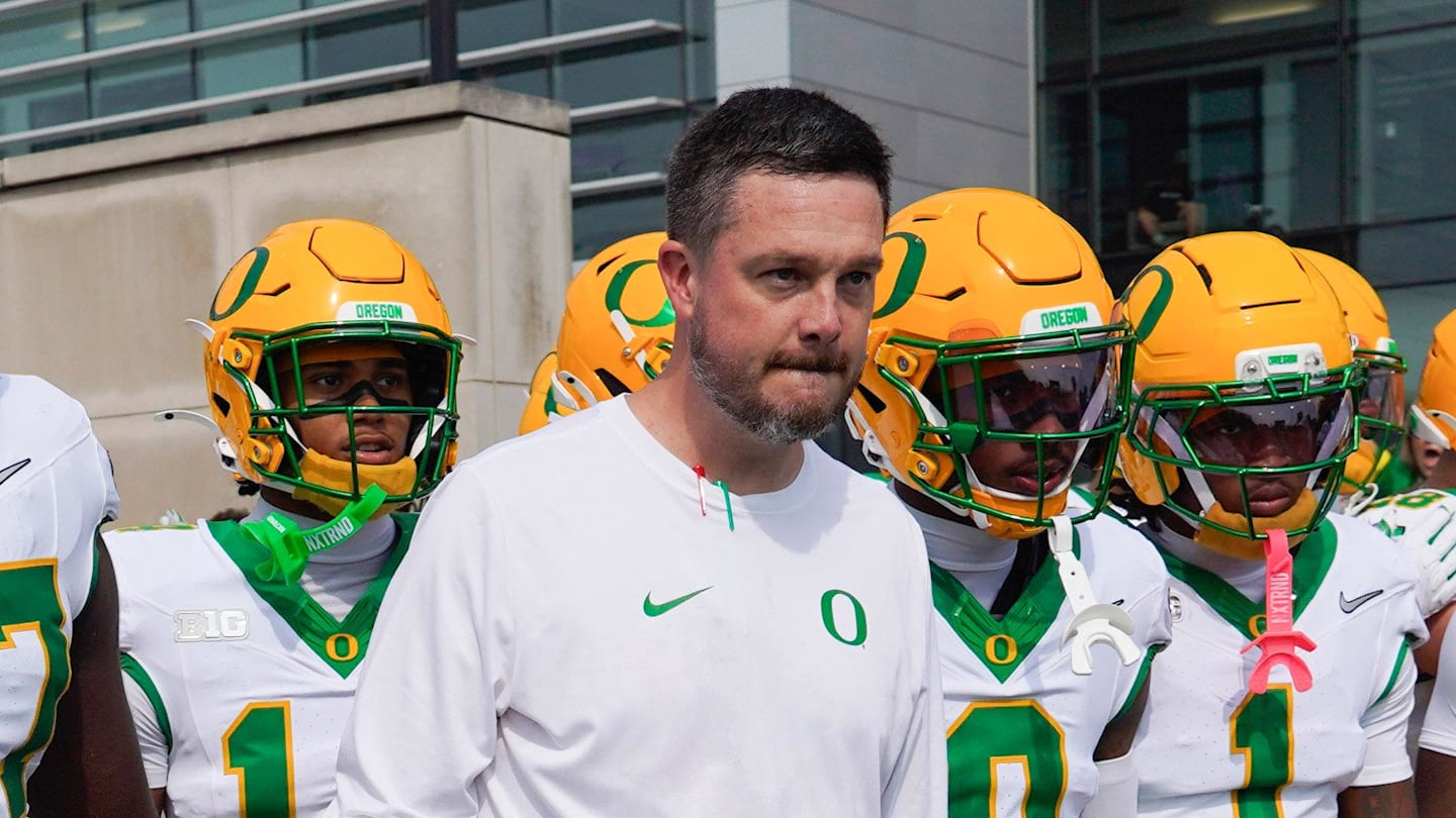 Oregon Ducks Dan Lanning Has "Sour Taste" After Beating Northwestern 34-14