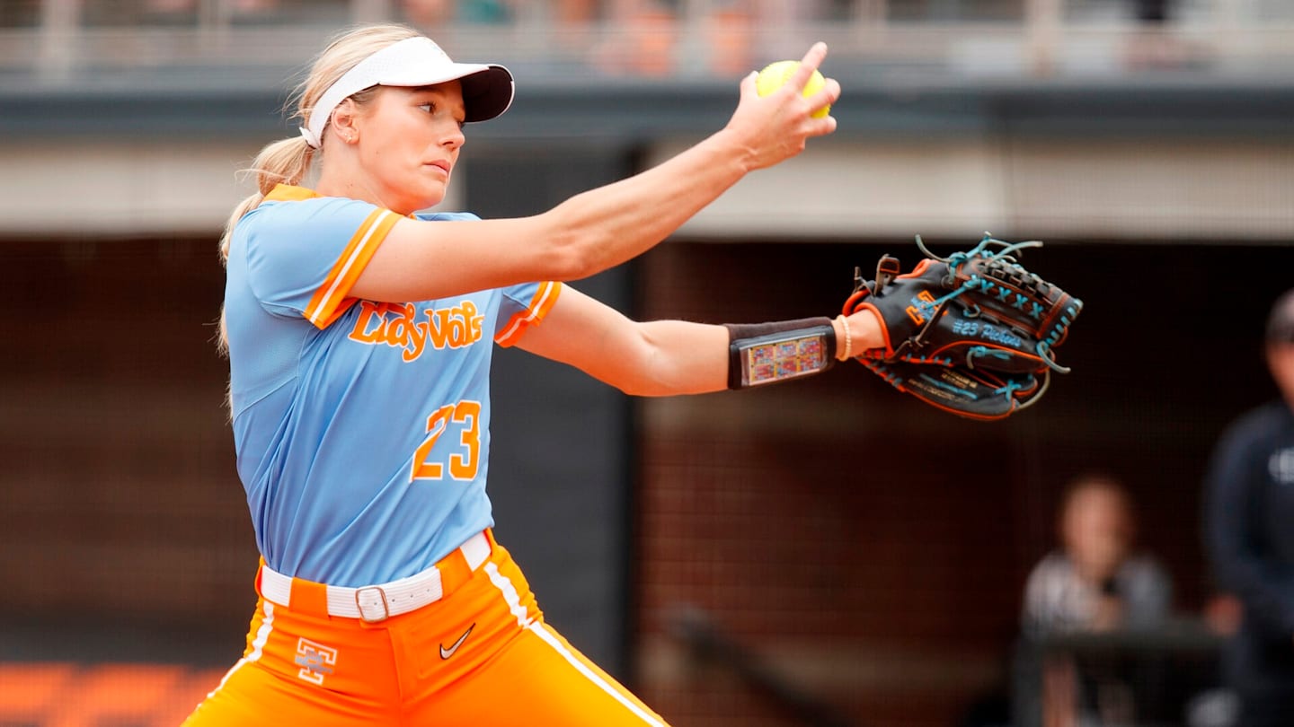 Tennessee's Karlyn Pickens named Softball America's Pitcher of the Year