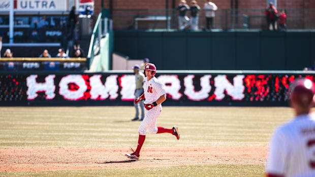 Nebraska Baseball Salvages Weekend Series with Sunday Win Over Washington