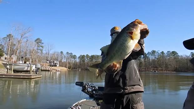 Sprague's Relentless Charge: Day One Stage Three of the Bass Pro Tour