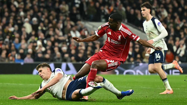 Liverpool Confirm Alexander Isak Surgery, Reveal Worrying Injury ...