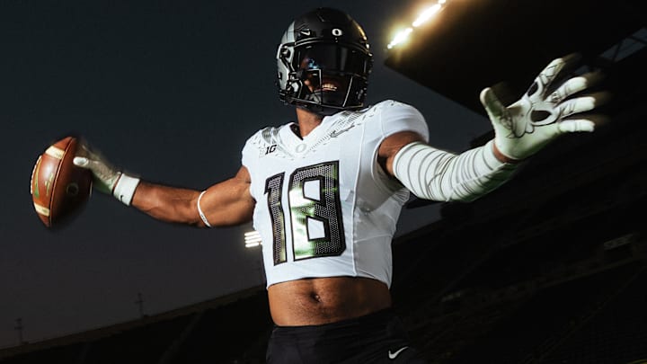 What Oregon's Glow-In-Dark Uniform Combo Says About The National Brand